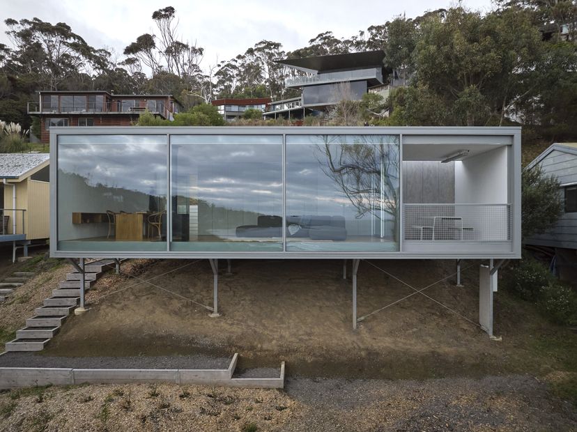Olive Street Cabin by Matt Goodman Architecture Office | ArchitectureAu