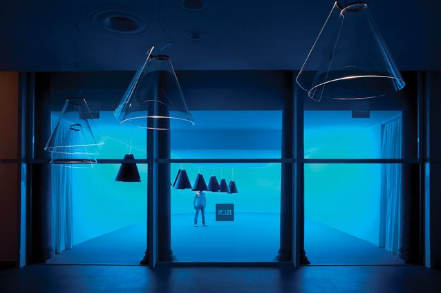 Paul Cocksedge, Flos and BMW collaborate to create a light installation ...