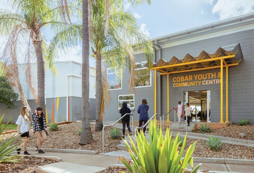 Cobar by Dunn Hillam | ArchitectureAu