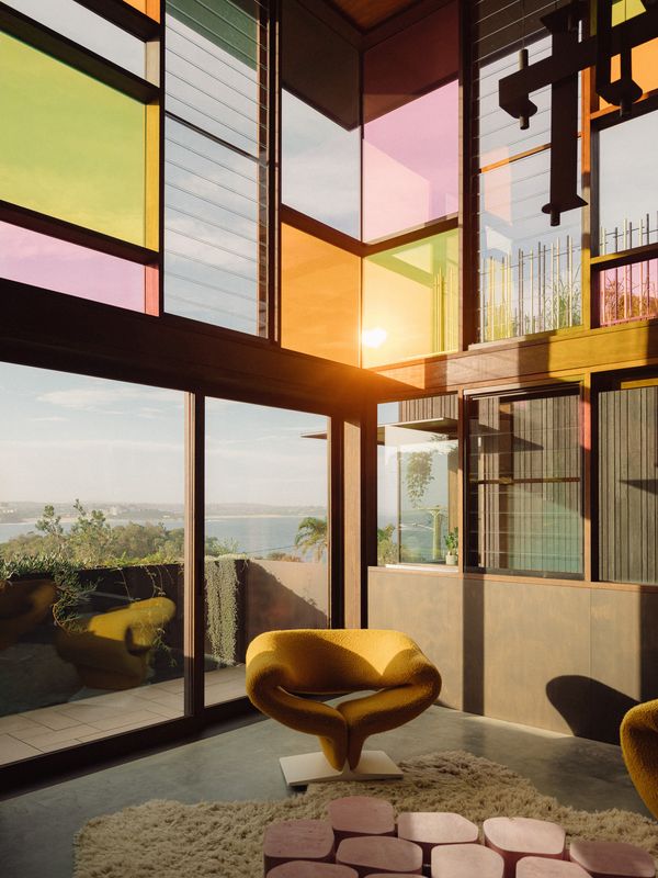 Holocene House by C Plus C Architects and Builders, Jase Sullivan and ...