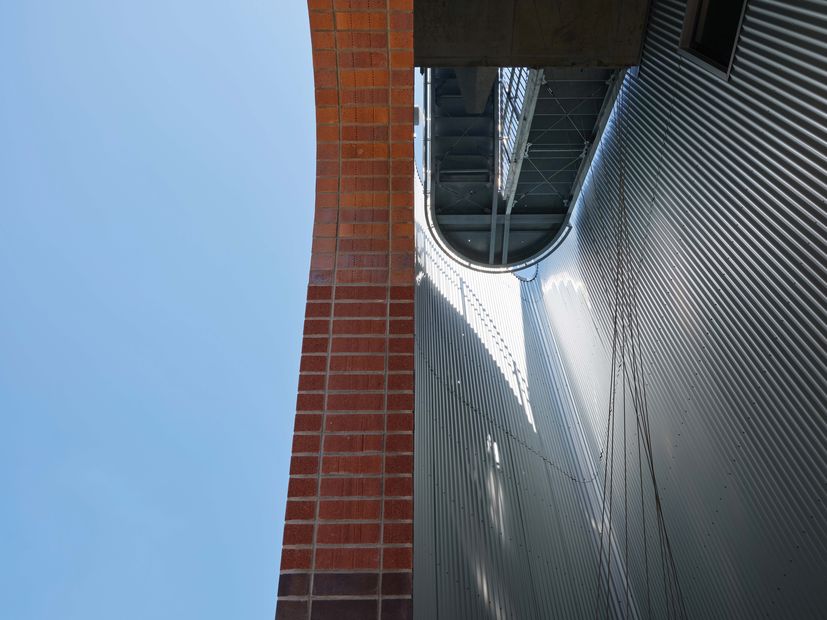 Plant Futures Facility by M3 Architecture | ArchitectureAu