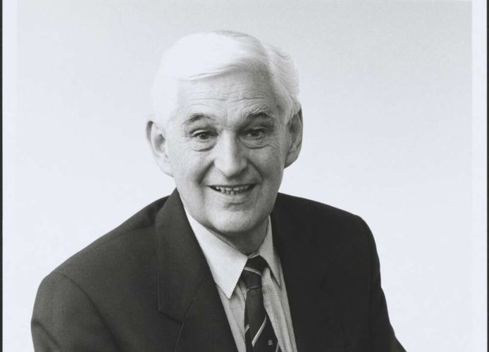 Architect, independent politician Ted Mack dies aged 84 | ArchitectureAu