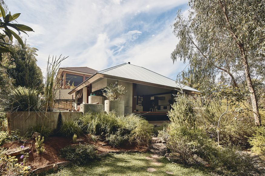 Celilo Springs by Western Architecture Studio | ArchitectureAu