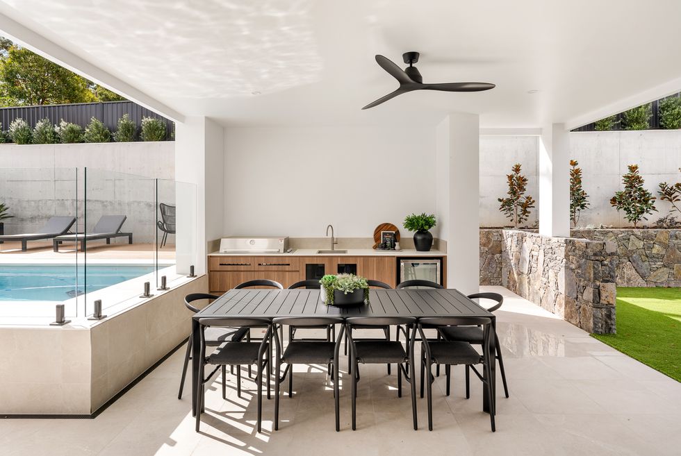The Rusden place, Garran by DELA Architects | ArchitectureAu