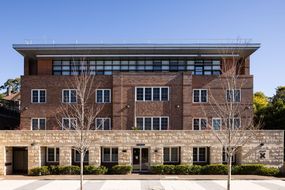 Knox Grammar School MacNeil Sports Locker Facility by Drew Dickson ...