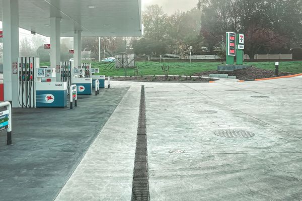 100% recycled Commercial Channel with 300 mm clear opening by Allproof ...