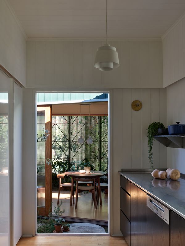 West End Shade House by Vokes and Peters | ArchitectureAu