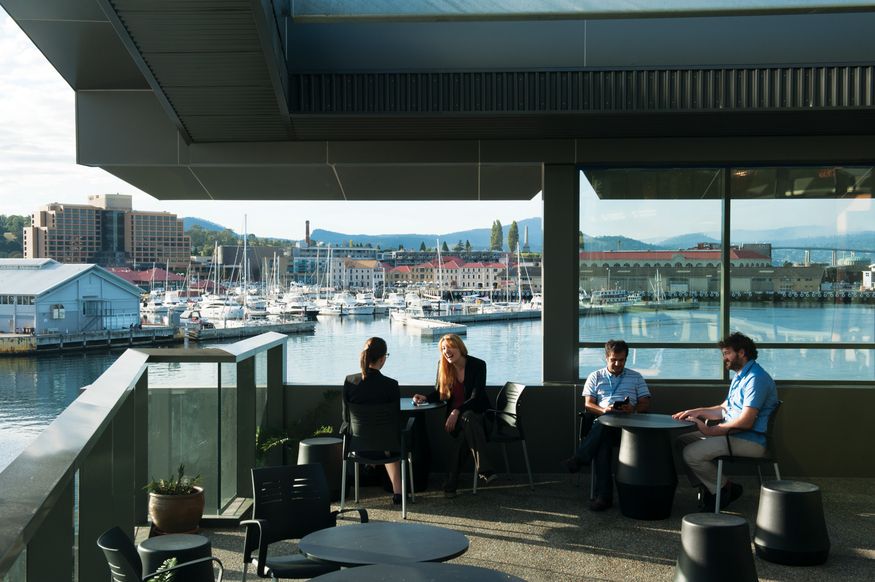 Between city and sea: Institute for Marine and Antarctic Studies ...