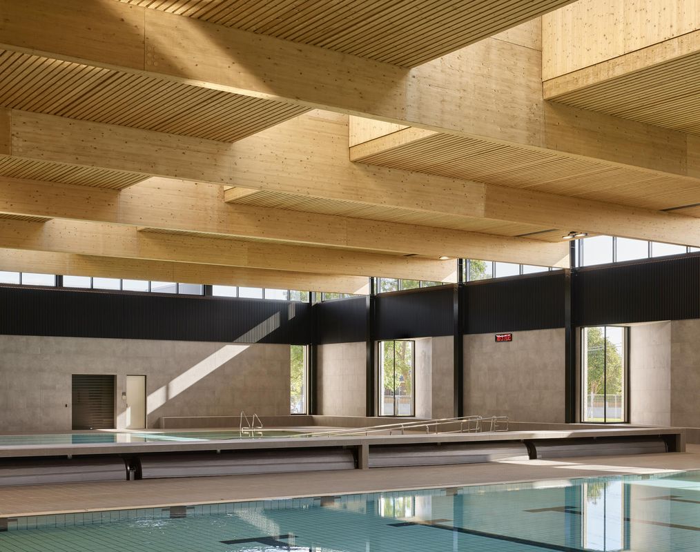 Redeveloped Melbourne pool opens in time for summer | ArchitectureAu