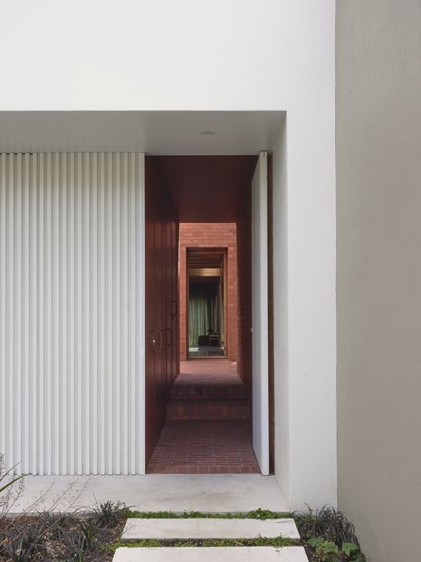 Terrace House by Rob Kennon Architects | ArchitectureAu