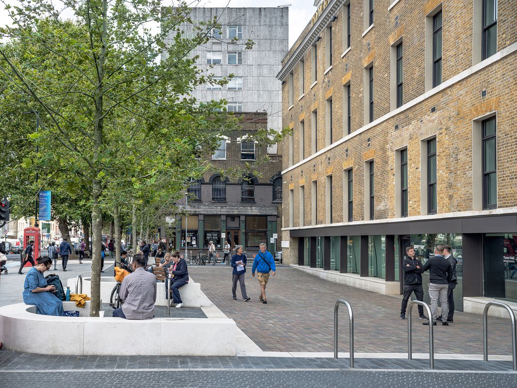Tower Hamlets Town Hall by Allford Hall Monaghan Morris | ArchitectureAu