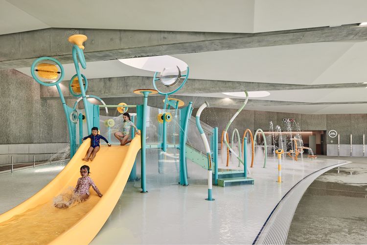 New Parramatta Aquatic Centre rings in swim season | ArchitectureAu