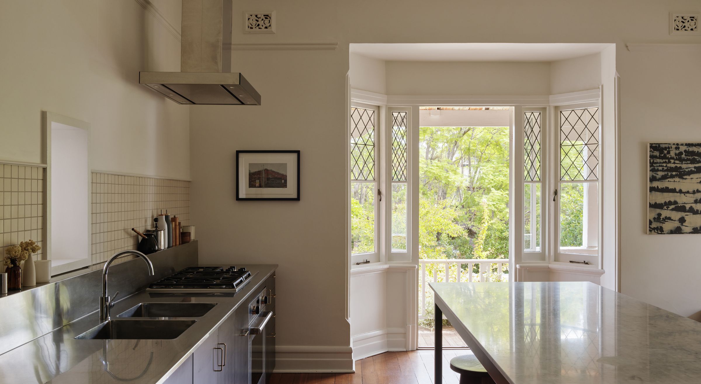 Six Chimney House by Vokes and Peters | ArchitectureAu