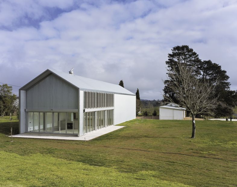 Hay Barn by Ian Moore Architects | ArchitectureAu