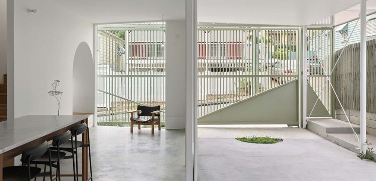 Less house, more life: Spring Hill House | ArchitectureAu