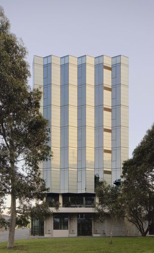 Building powered by solar facade in Australian first | ArchitectureAu