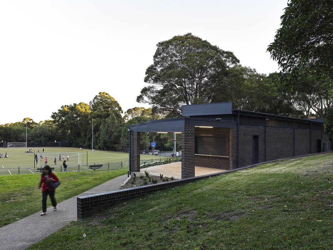 Thomson Park Sports Pavilion by Bijl Architecture | ArchitectureAu