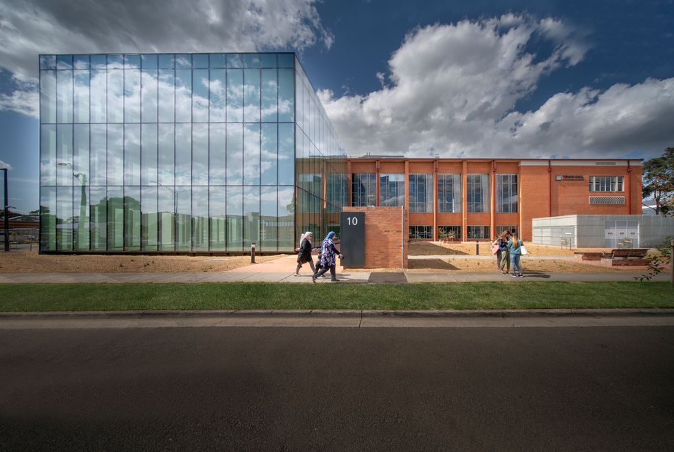 Town Hall Broadmeadows by Kerstin Thompson Architects | ArchitectureAu