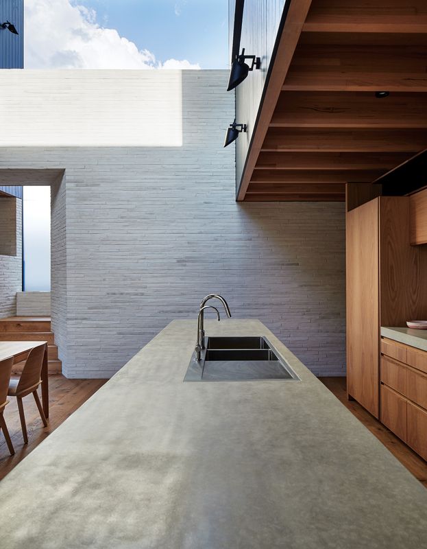 Rich and robust: Brick House | ArchitectureAu