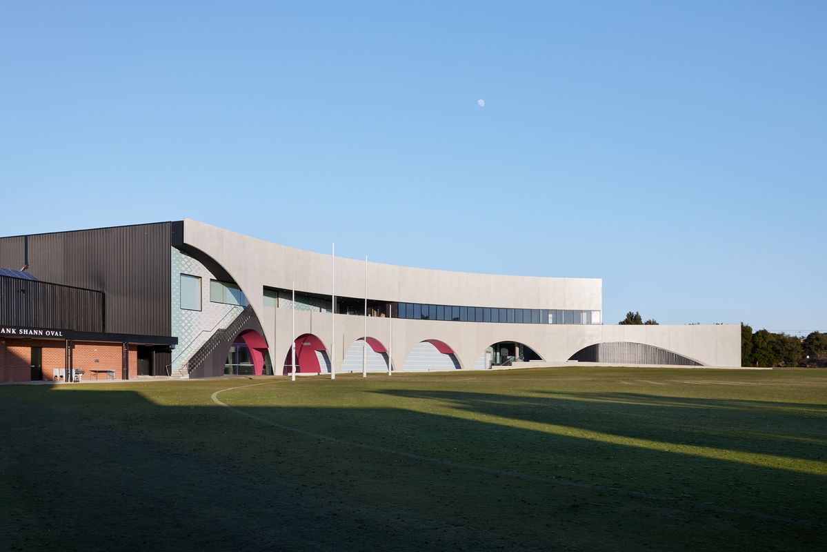 Penleigh & Essendon Grammar School Gym by McCorkell Constructions | ArchitectureAU