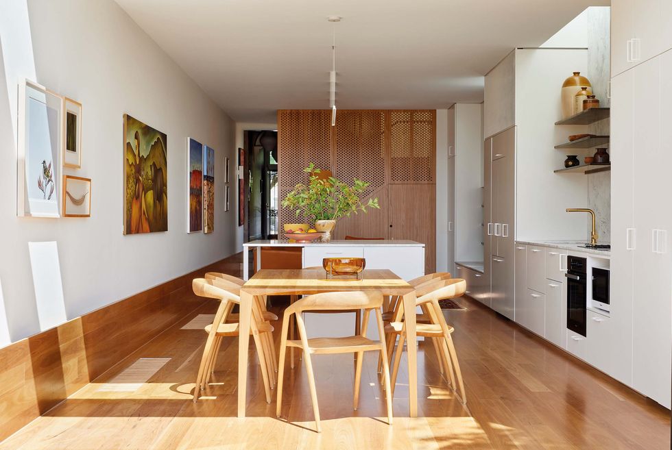 Elegant and comfortable: Hood House | ArchitectureAu