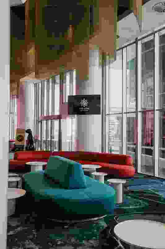 Disco fever: Atrium Bar | ArchitectureAu