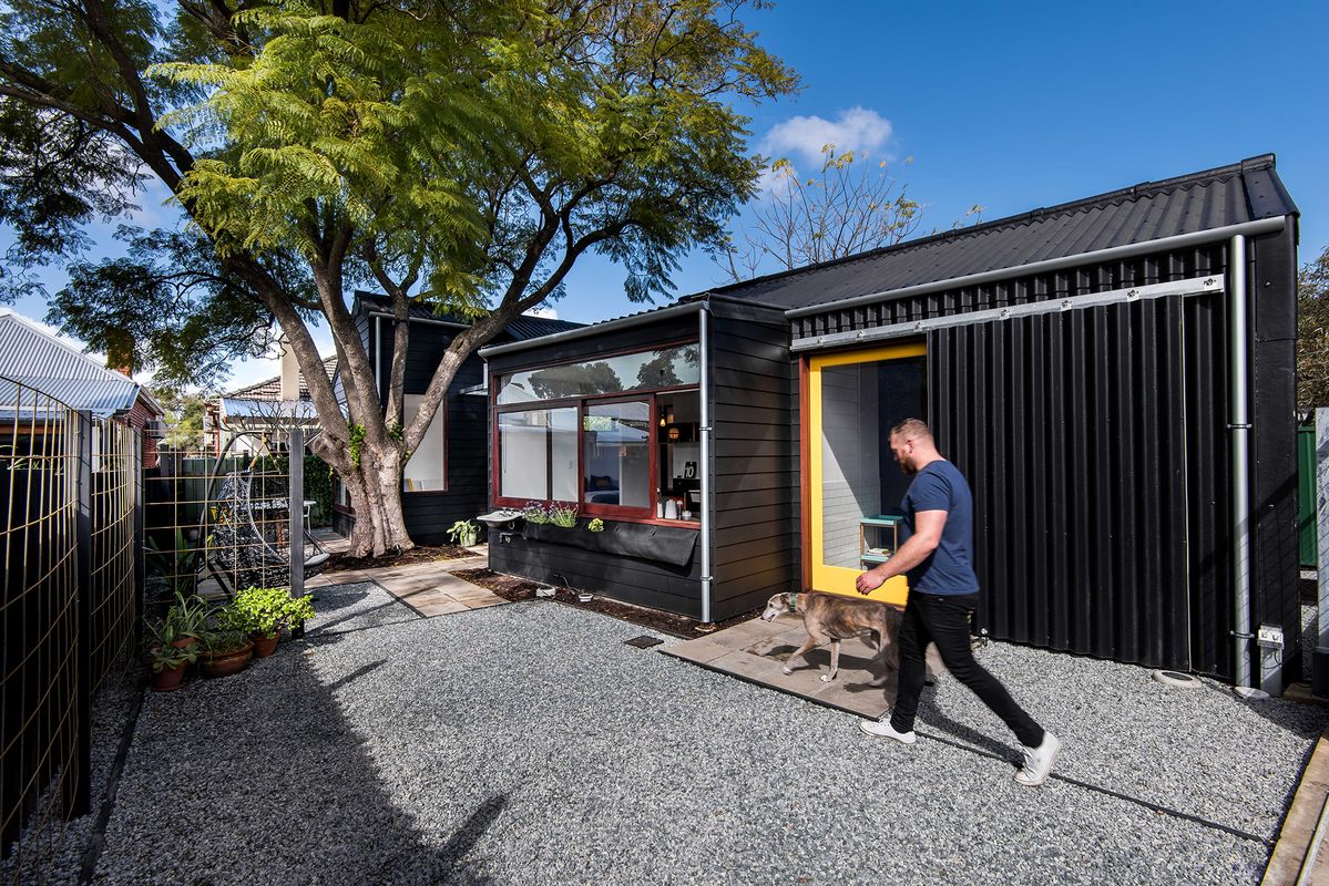 Dual impact: Exploding Shed house | ArchitectureAu