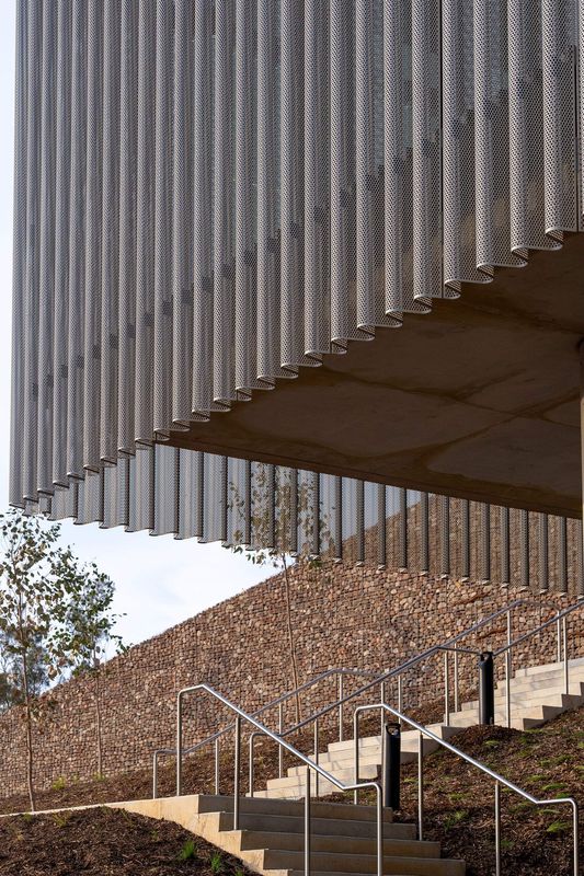 PMP U Series architectural screening by Solidal | ArchitectureAu