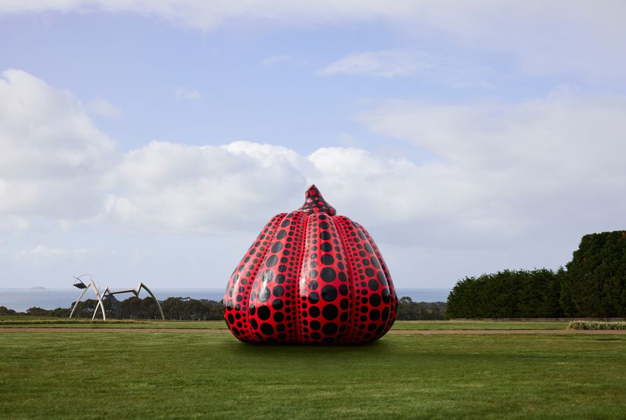 Yayoi Kusama pumpkin sculpture makes its way to Australia | ArchitectureAu
