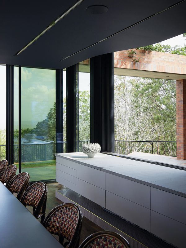 A building that plays with time: Tjuringa House | ArchitectureAu