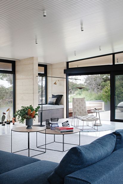 Of its place: Layer House | ArchitectureAu