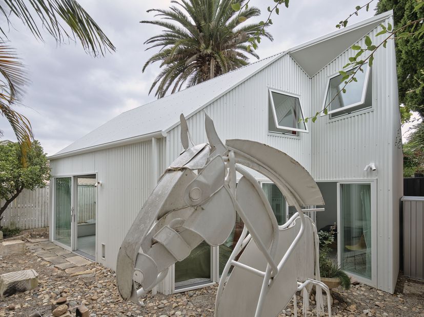 Astutely elegant: A House for an Artist | ArchitectureAu