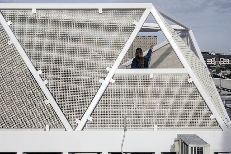 Rooftop ‘cacoon’: Sky Pavilion | ArchitectureAu
