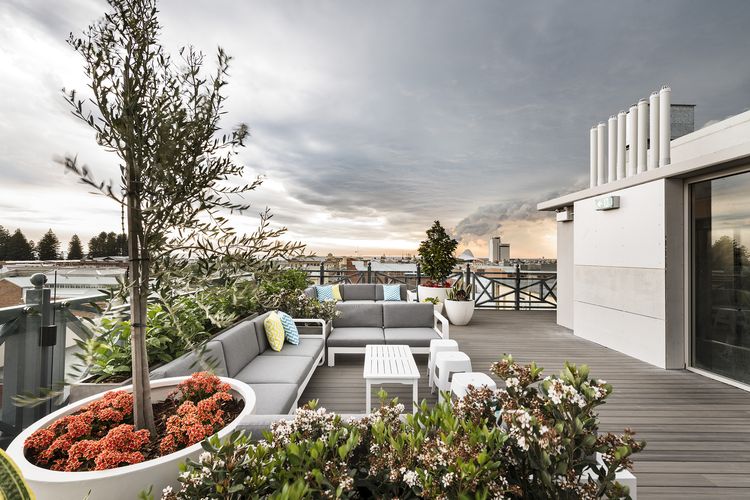 Waterproof rooftop and balcony deck system by NexGen | ArchitectureAu