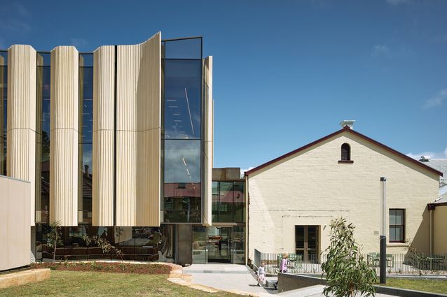 Warrnambool Library and Learning Centre by Kosloff Architecture ...