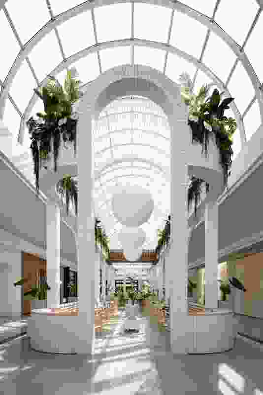 A textural oasis: Au79 Cafe Chadstone | ArchitectureAu