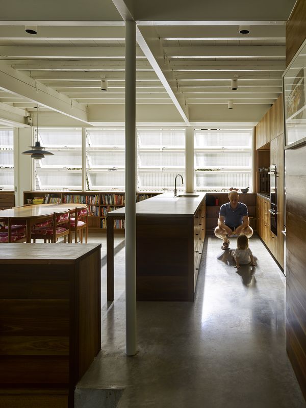 Raising the bar: Bardon Undercroft House | ArchitectureAu