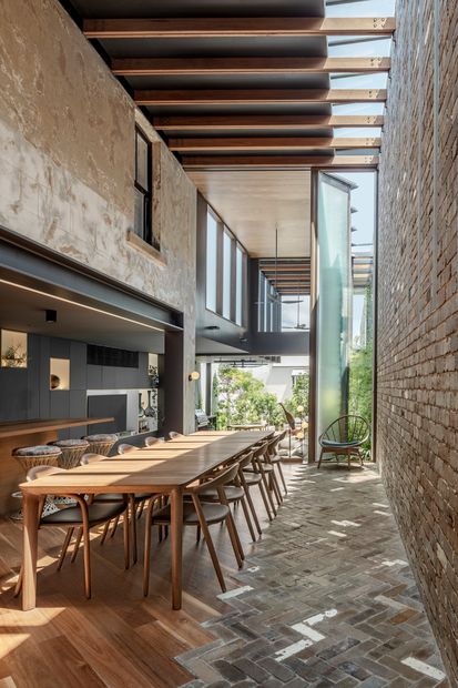 ZZ Top House by CplusC Architects + Builders | ArchitectureAu