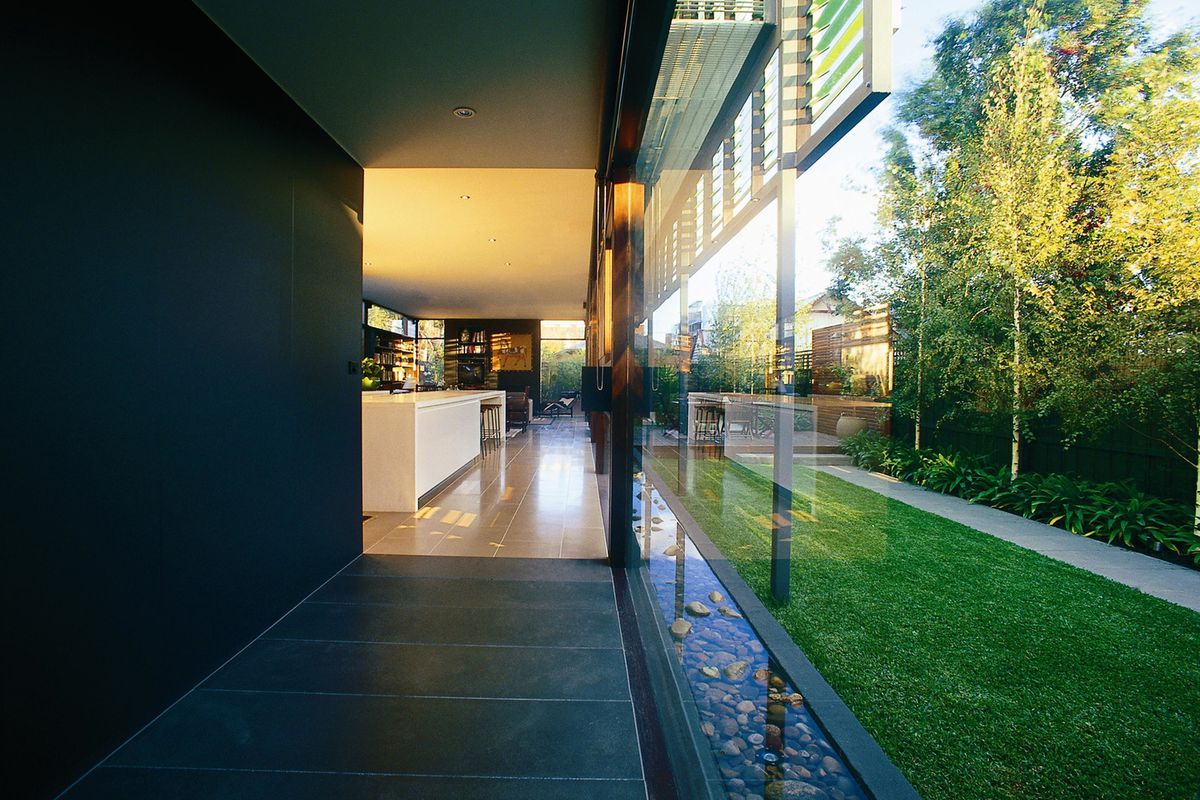 Viridian SmartGlass wins 2011 HIA-Boral GreenSmart Product of the Year ...