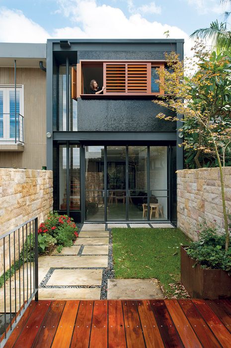 Upside-down and Back-to-front House | ArchitectureAu