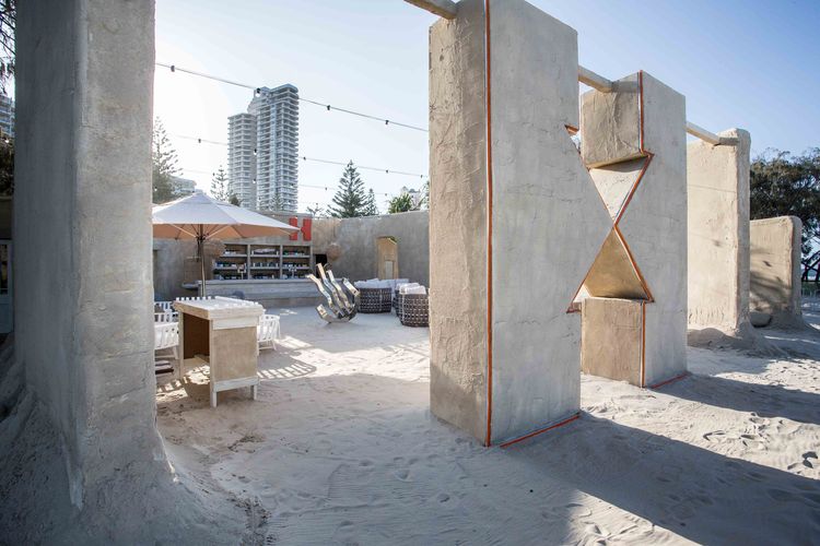 Star Wars-inspired ‘sand hostel’ built on the Gold Coast | ArchitectureAu