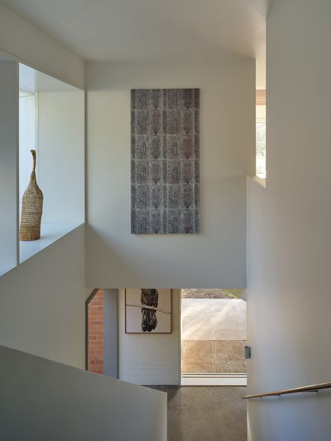 River Loop House by Vokes and Peters | ArchitectureAu