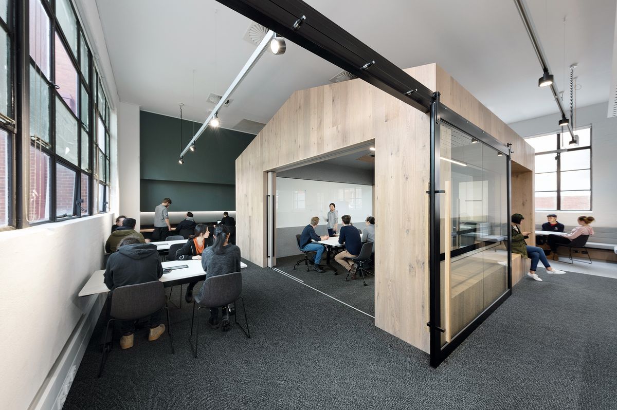 Spatial drama: The University of Melbourne Engineering Building ...