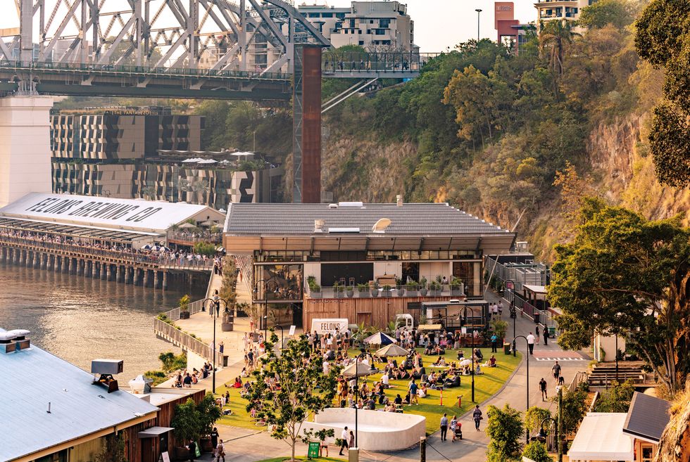 Public living rooms at the financial and urban interface | ArchitectureAu