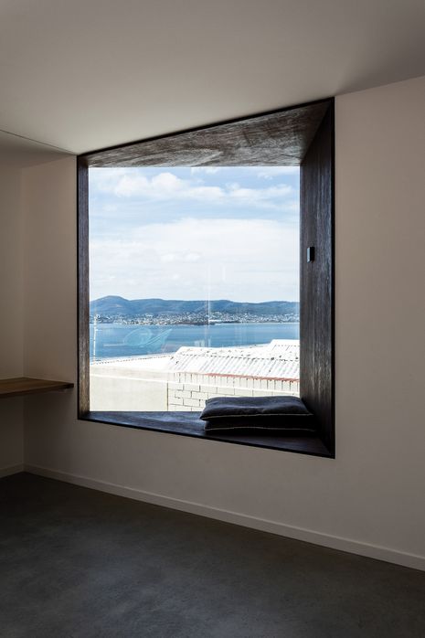 Modern dialogue: Longview Avenue Garden Room | ArchitectureAu