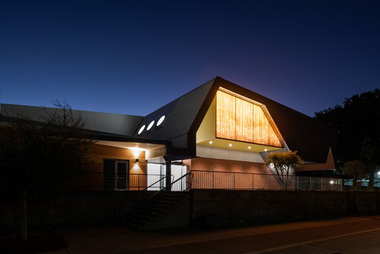 Belridge Secondary College Performing Arts Centre by McCorkell ...