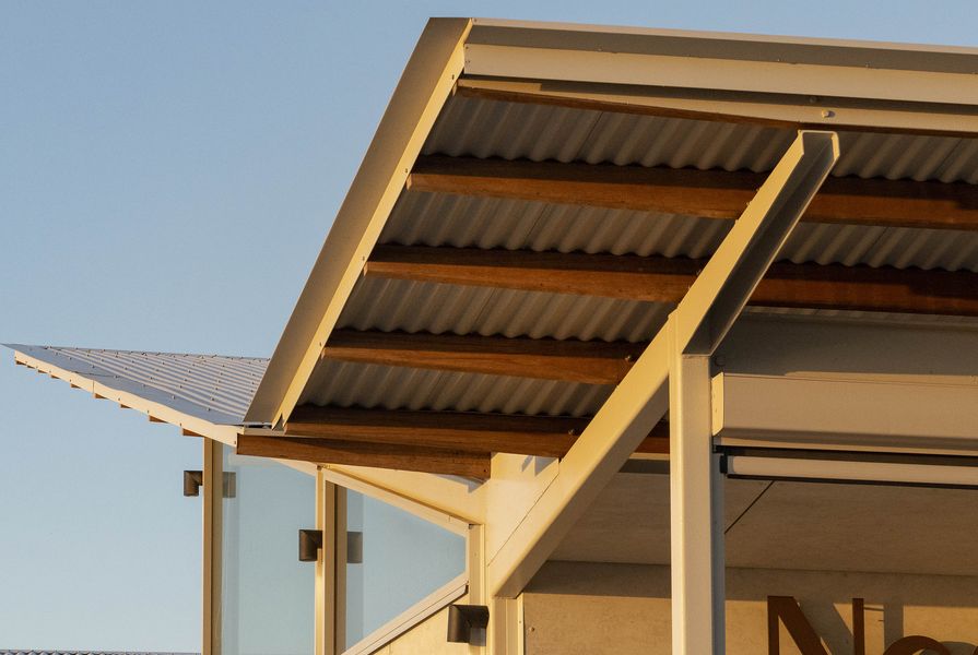 Permalite Waveline cladding used in a coastal setting in South ...