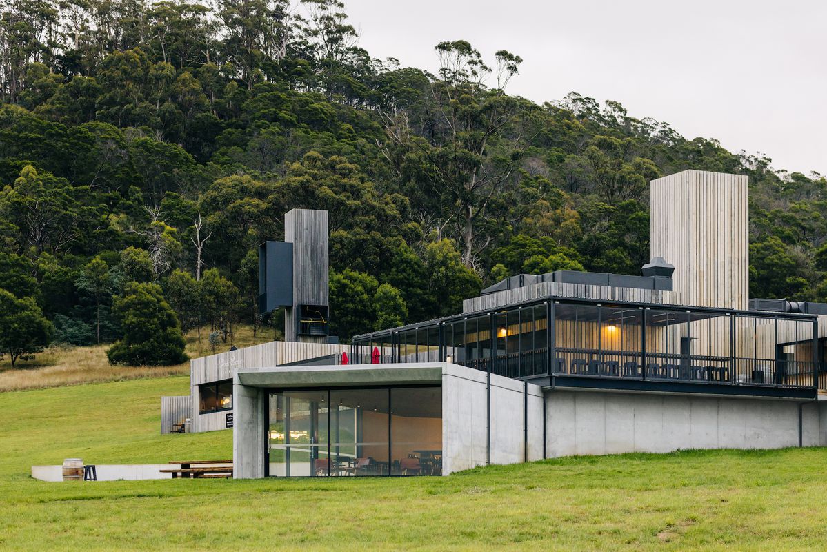 Devil’s Corner debuts new cellar door expansion | ArchitectureAu