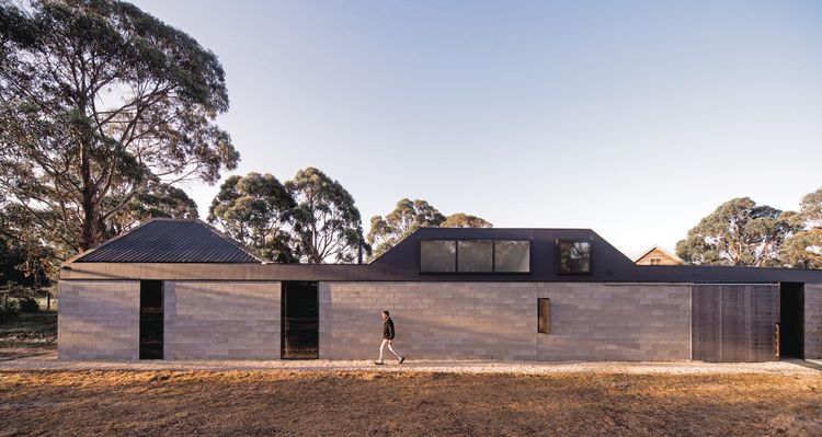 Up the line: Lagoon House | ArchitectureAu