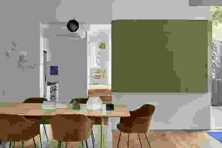 Mosaic Garden House by Fiona Lynch | ArchitectureAu